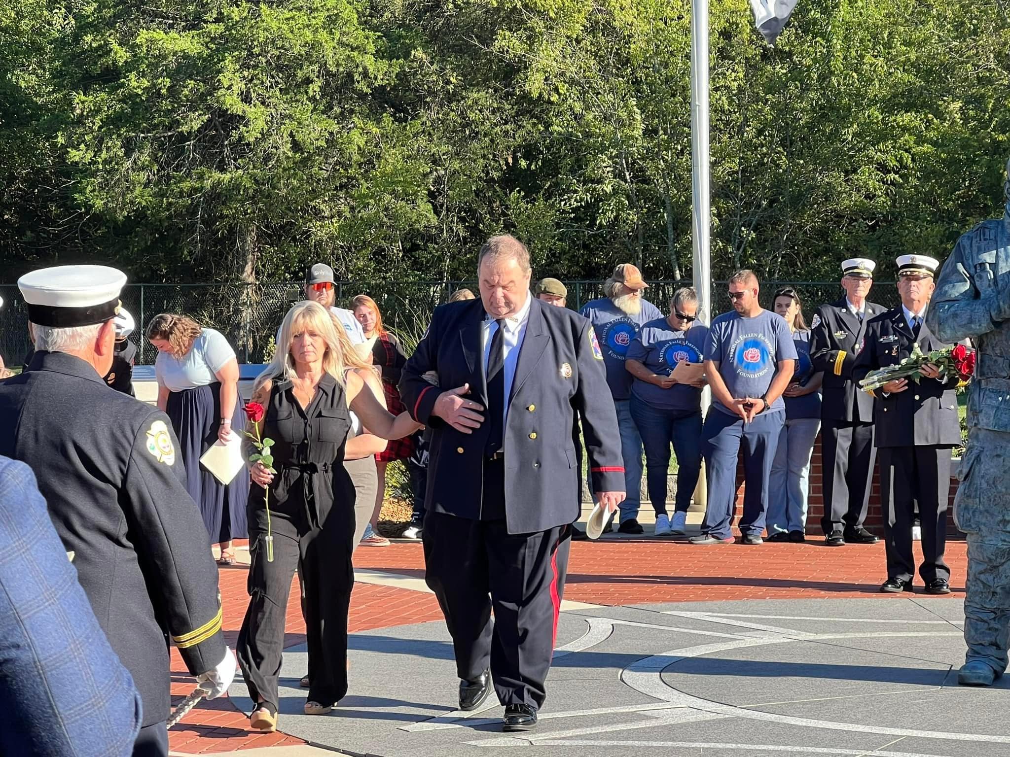 Dunlap Fire Chaplin and Sequatchie Rescue Squad Attend Fallen Firefighters Memorial - SValleyNow ...